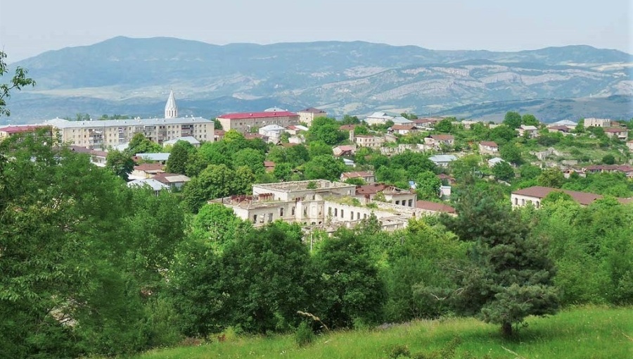 bne IntelliNews - Azerbaijan starts construction of 100km highway ...