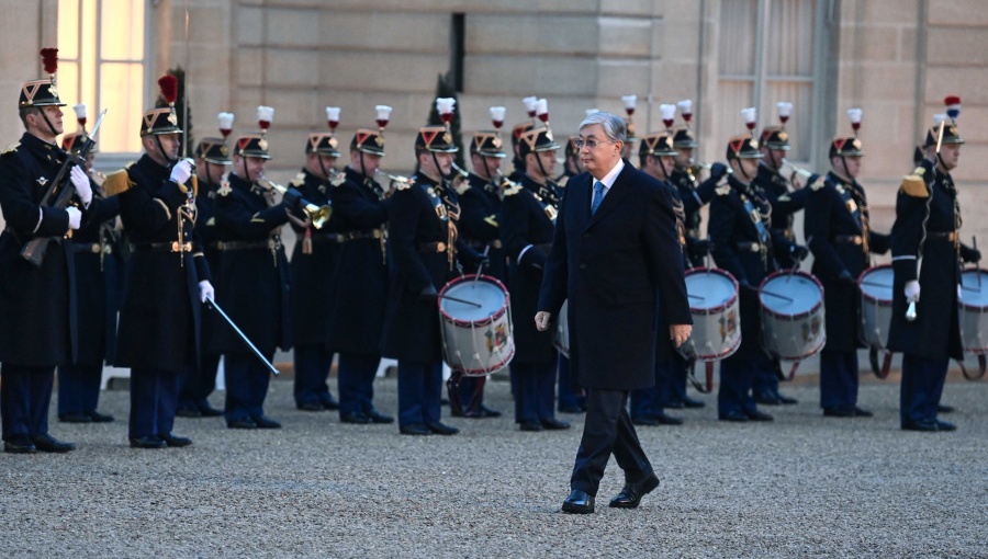 bne IntelliNews - Kazakh President Tokayev meets with Putin, Macron on ...