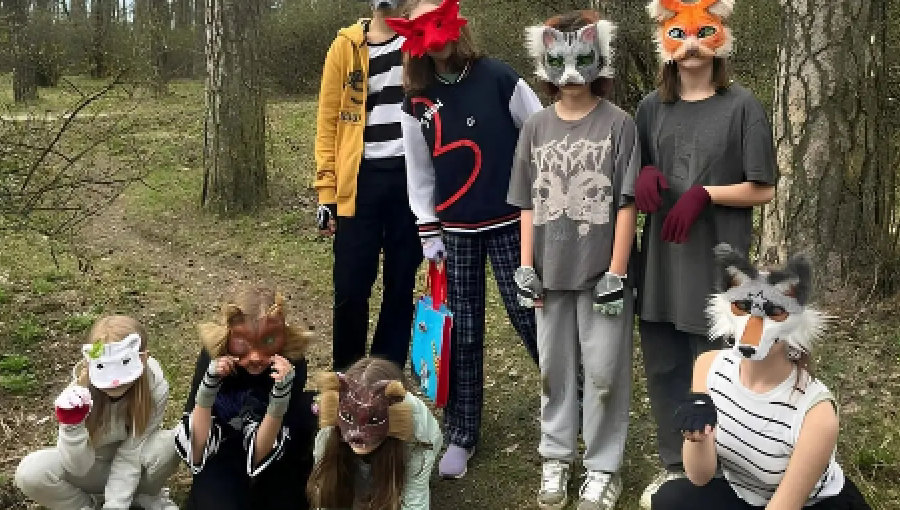 bne IntelliNews - Aggressive “furry movement” teens made up as cats and ...