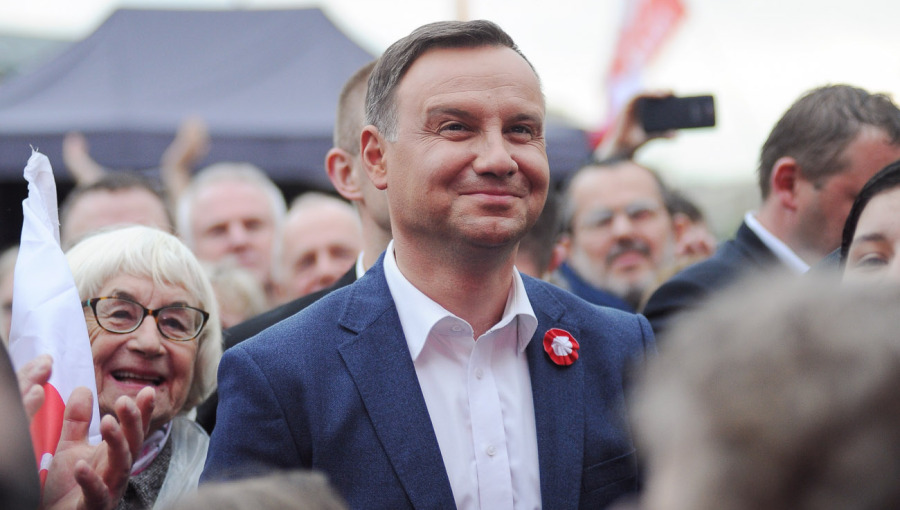 bne IntelliNews - Poland basks in the glory of being Kyiv’s chief ally ...