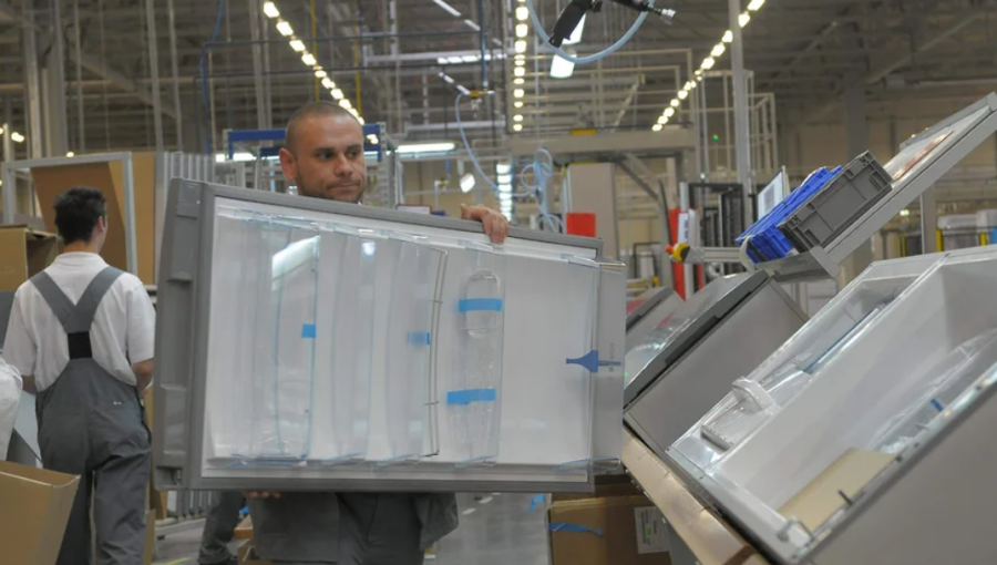 bne IntelliNews - Iran’s Entekhab Group eyes purchase of Midea’s ...