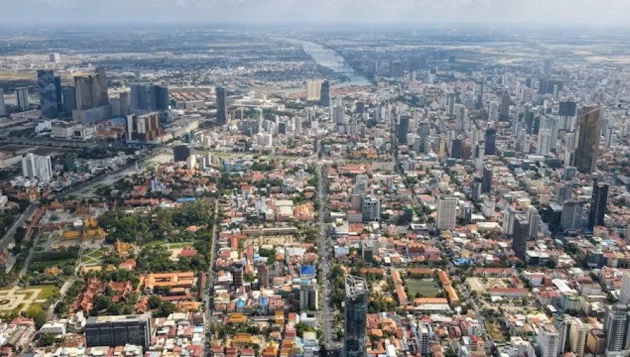 bne IntelliNews - Cambodia's poverty rate halved, but challenges remain