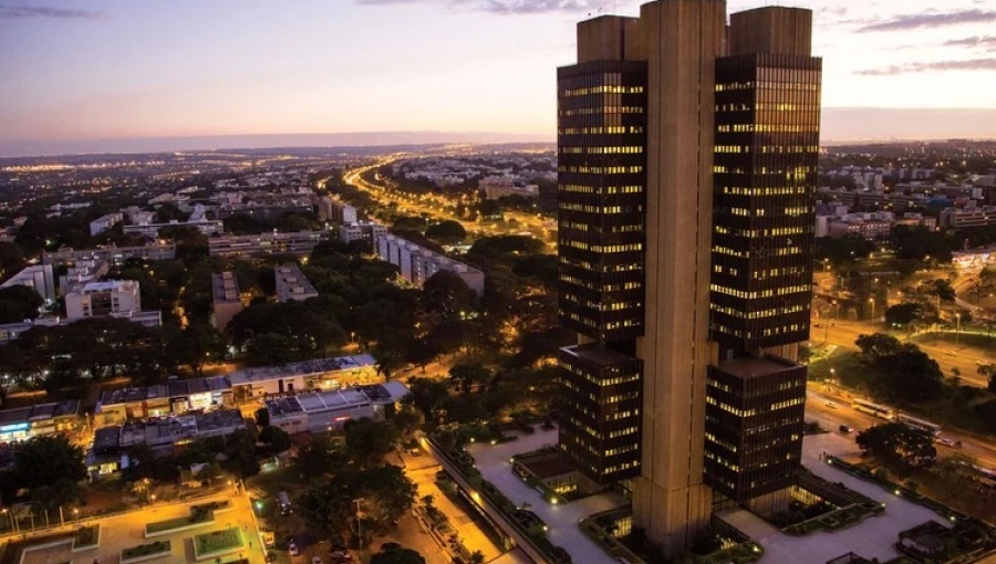 bne IntelliNews - Fitch affirms Brazil 'BB' rating but flags fiscal ...