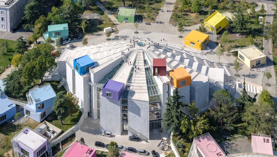 bne IntelliNews - Albania’s iconic communist-era Pyramid becomes tech ...