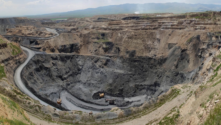 bne IntelliNews - The Navoi Mining & Metallurgical Combine is the jewel ...