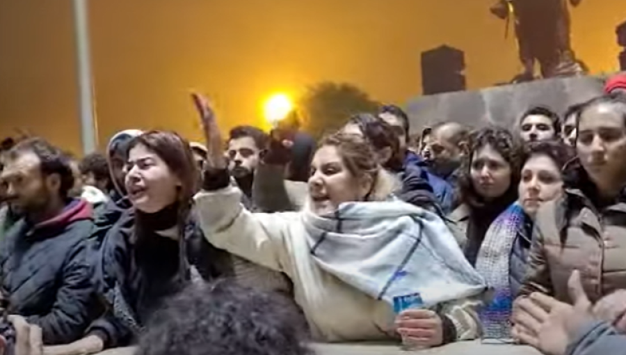 bne IntelliNews - Angry crowds chant “Can anybody hear my voice?” as ...