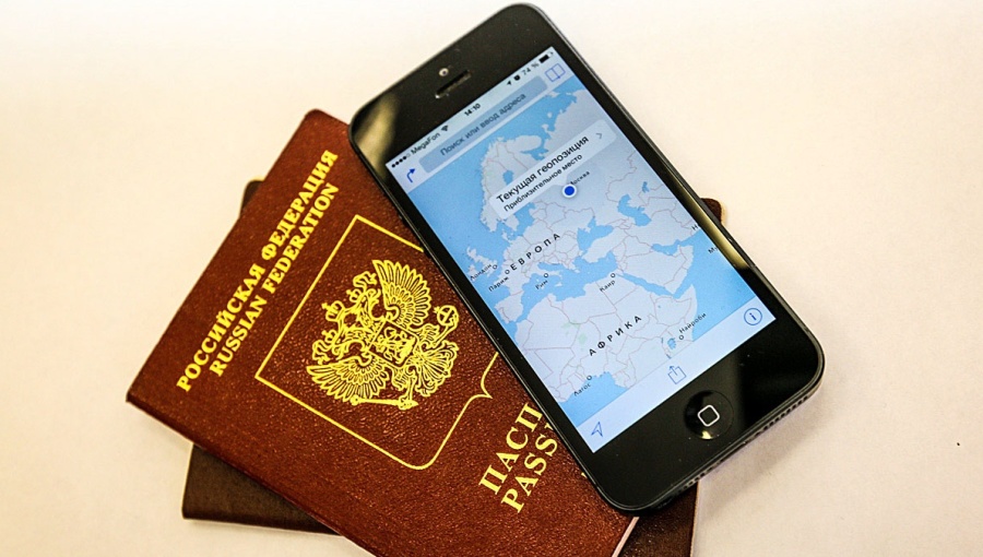 bne IntelliNews - Russians forego their summer holiday and buy a new ...