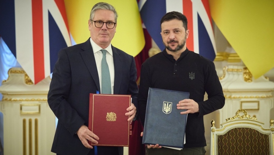 bne IntelliNews - British PM Starmer signs '100-year partnership' with ...