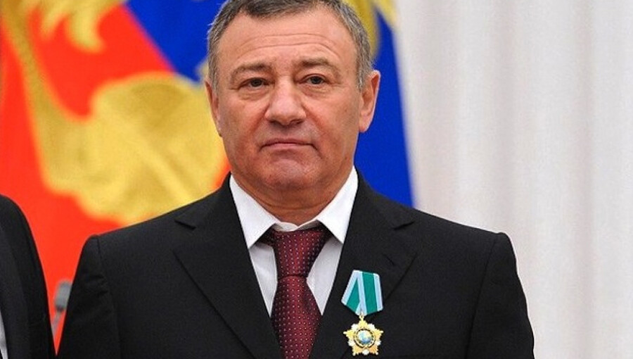 bne IntelliNews - Stoligarch Rotenberg steps in, says he owns "Putin's ...