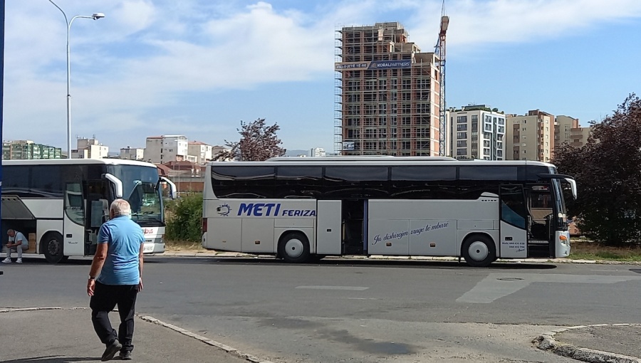 Schone Bus Nach Kosovo Ebenbildnull
