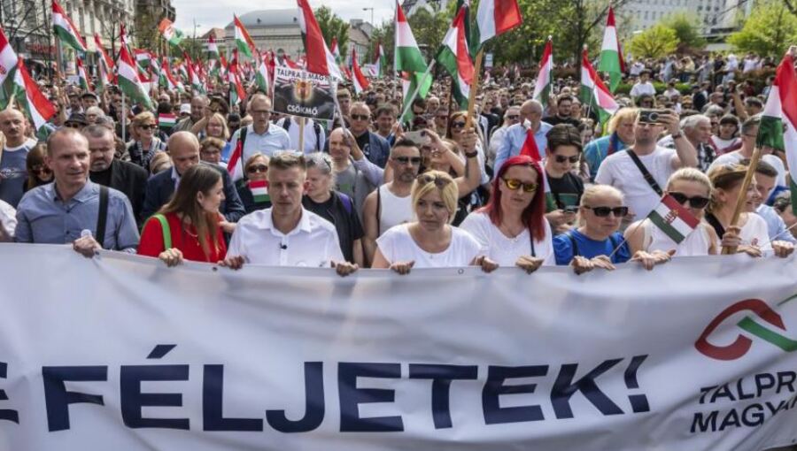 bne IntelliNews - Magyar’s new party wins 30% of votes in Hungarian EP ...