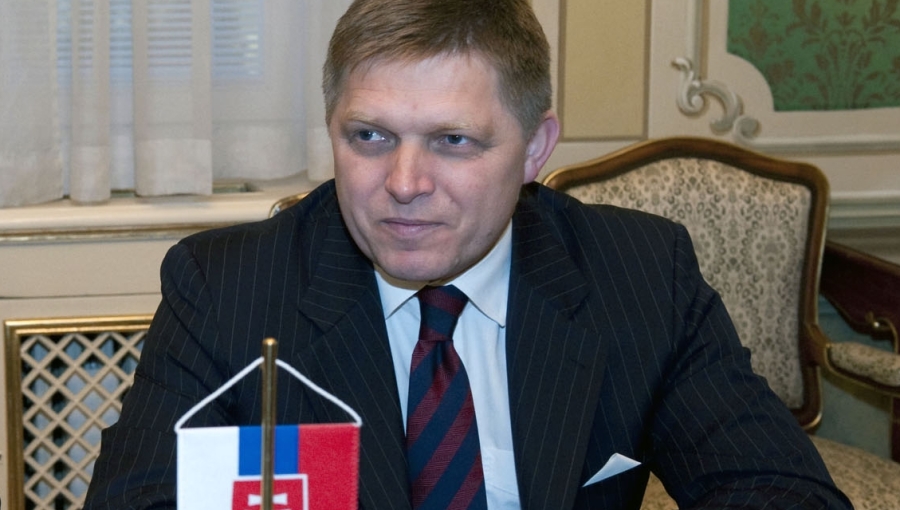 bne IntelliNews - VISEGRAD: Fico told to take his trousers down